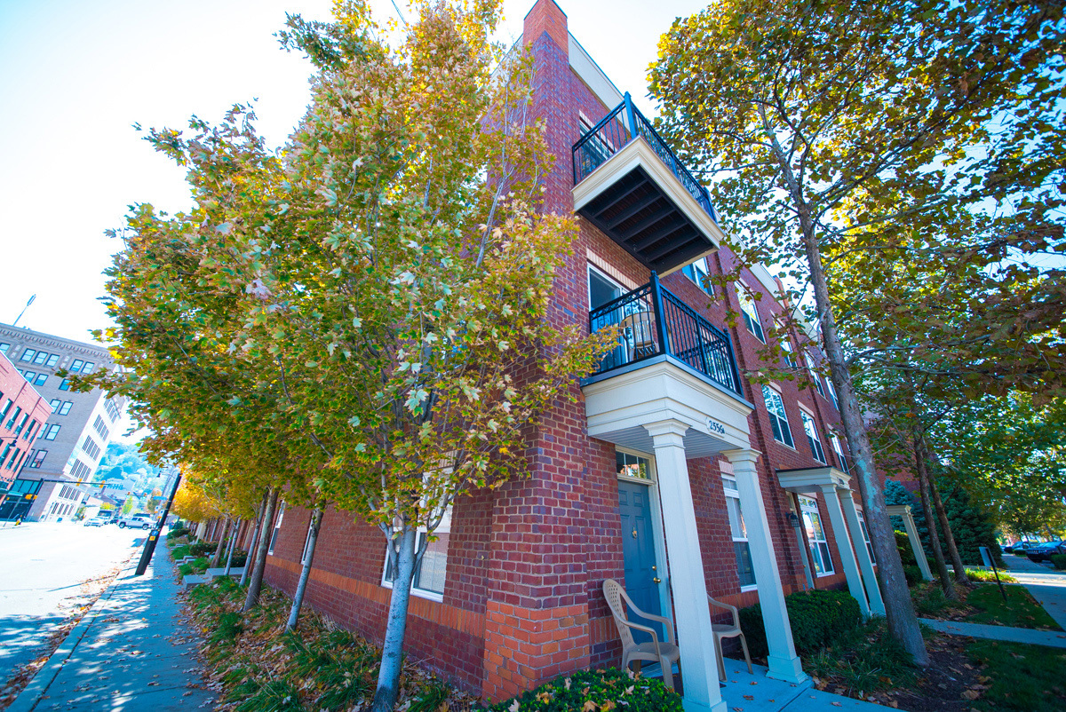 Carson Street Commons | Pittsburgh Apartments | Home