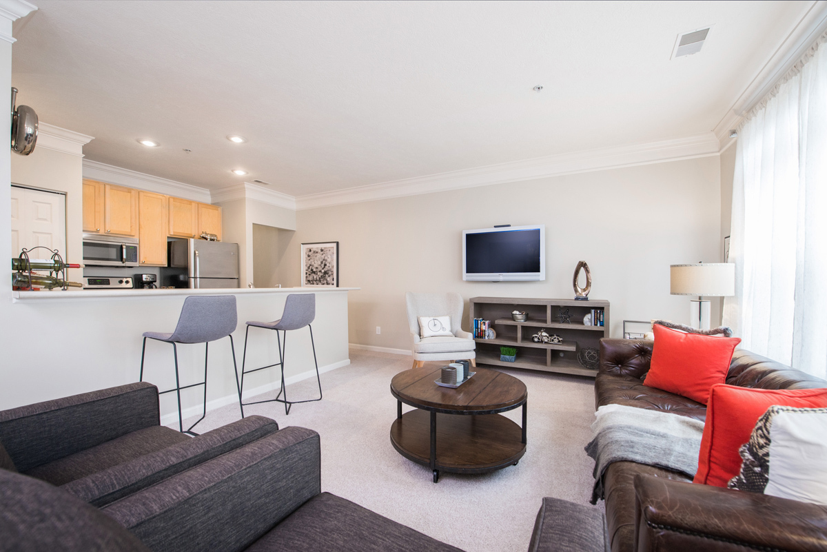 Carson Street Commons | Pittsburgh Apartments and Townhomes