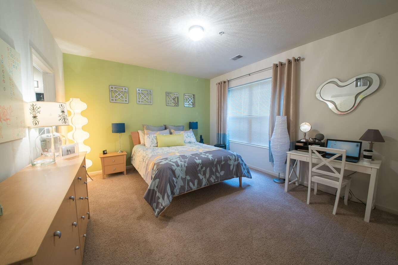 Carson Street Commons | Pittsburgh Apartments and Townhomes