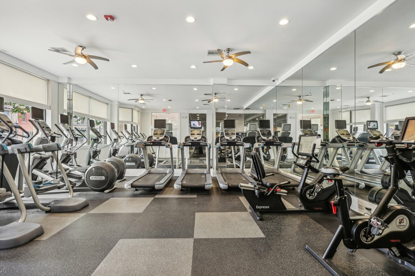 Carson Street Commons | Pittsburgh Apartments and Townhomes